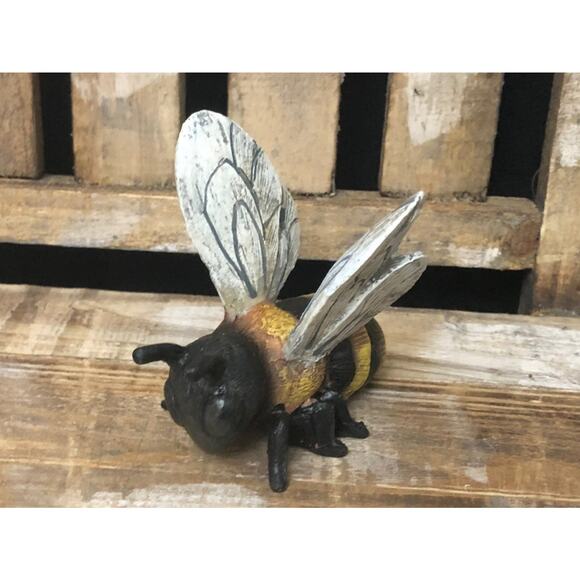 Accents | Realistic Resin Bumble Bee Honey Bee Bumblebee Farmhouse ...